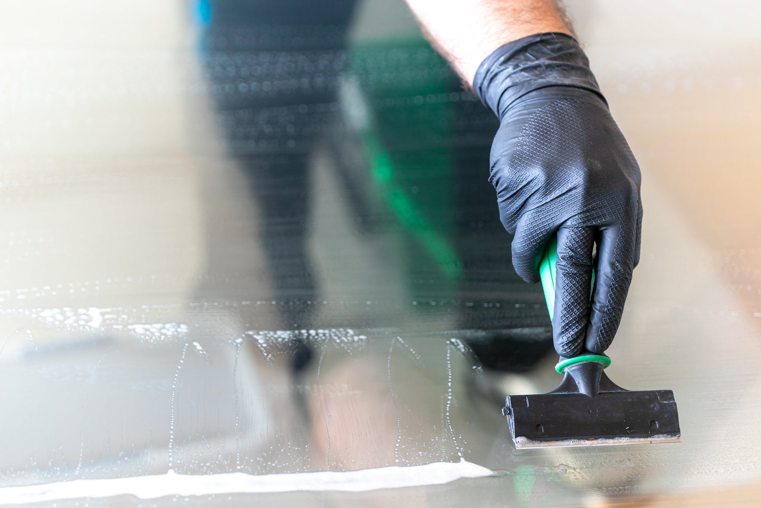 The Complete Guide to Window Scrapers | Detroit Sponge